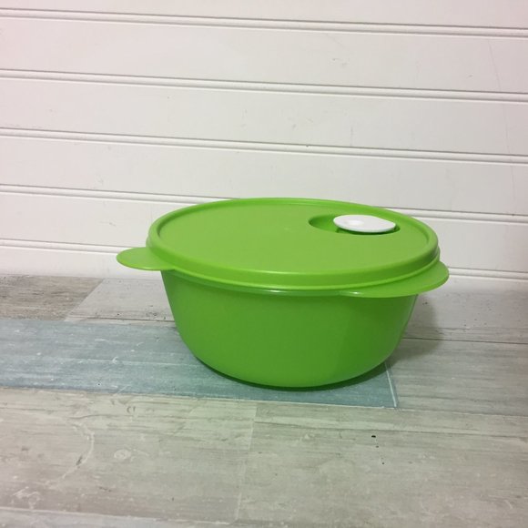 Tupperware | Kitchen | Tupperware 264f2 Green Microwave Reheatable ...